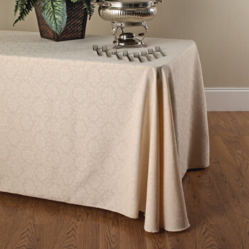 Choosing the Right Table Skirts & Covers